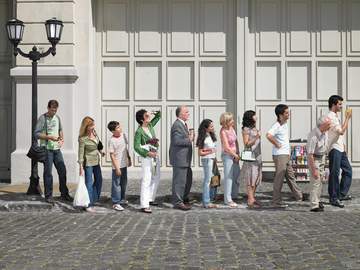 Cue or Queue: How to Use Them Correctly | Merriam-Webster